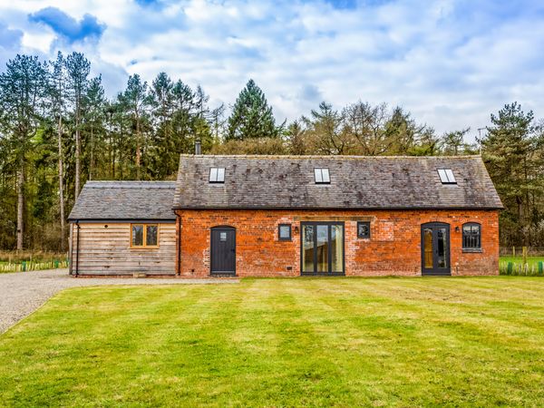 Johnsons Smallholding | Whitchurch | Cloverley Hall | Self Catering ...