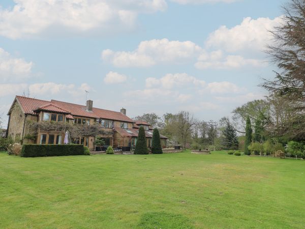 Old Mill House | Cuckney | Self Catering Holiday Cottage