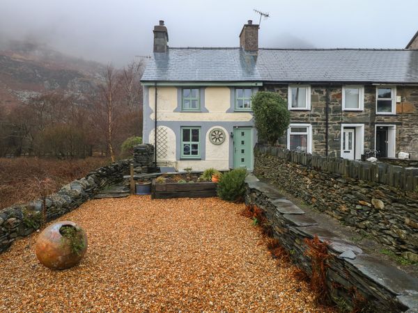 Miners Rest | Blaenau Ffestiniog | Gloddfa Ganol Slate Mine | Self ...