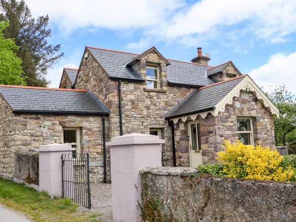 Kilcash Castle Cottage | Clonmel, County Tipperary | Ballypatrick ...