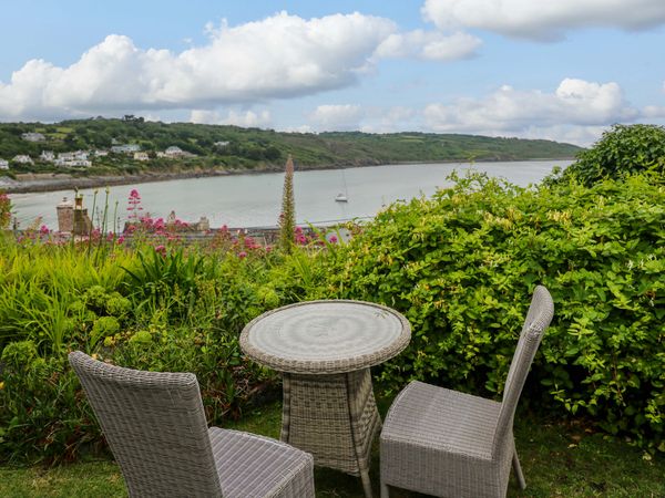 Mermaid Cottage | St Keverne | Coverack | Self Catering Holiday Cottage