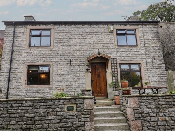 Bradshaw House | Castleton, Peak District | Castleton | Self Catering ...