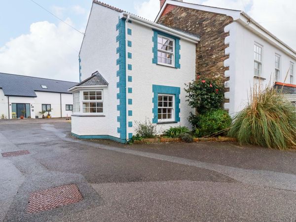 Cubs Corner | St Agnes | Goonbell | Self Catering Holiday Cottage