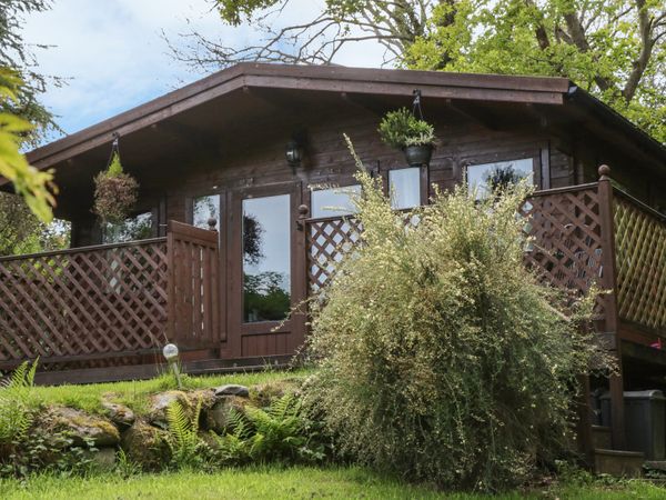 Y Caban | Conwy | Capelulo | Self Catering Holiday Cottage