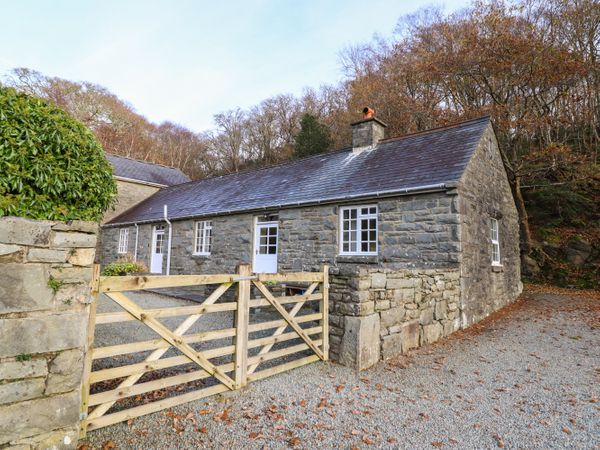 Farchynys Court Cottage | Barmouth | Caerdeon | Self Catering Holiday ...