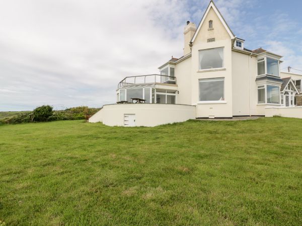 Carn Eve | Sennen Cove | Tregiffian | Cornwall | Self Catering Holiday ...