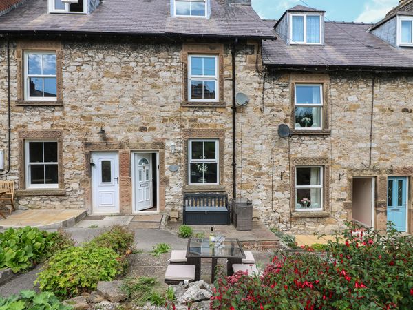 Longstone View | Bakewell | Peak District | Self Catering Holiday Cottage