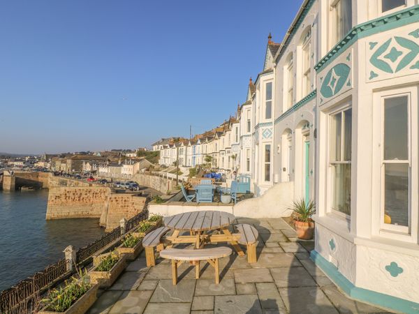 Haven | Porthleven | Cornwall | Self Catering Holiday Cottage