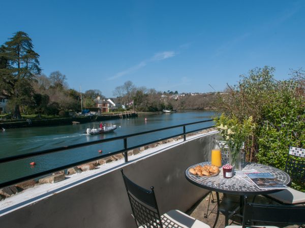 1 Crabshell Quay | Kingsbridge | Kingsbridge Estuary | Devon | Self ...