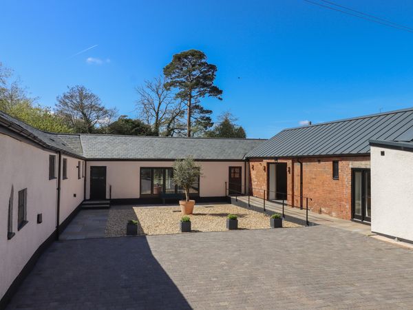 Lower Marsh Barns | Whimple | Marsh Green | Devon | Self Catering ...