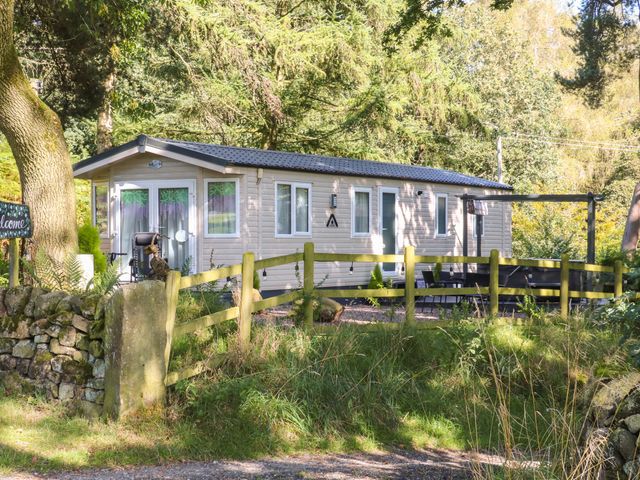 Remote Log Cabins to Rent | Secluded Holiday Lodge Hire UK | Sykes Cottages