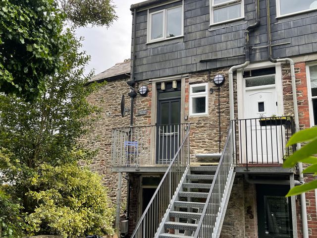 Looe Holiday Cottages | Self Catering Looe Accommodation & Holiday Lets