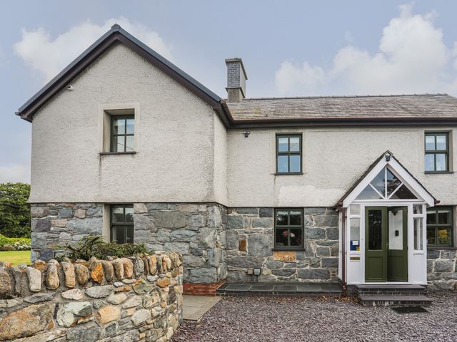 Anglesey Cottages by the Sea | North Wales | Menai Holidays