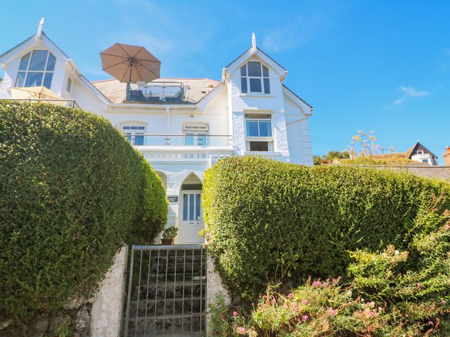 Coverack Cornwall Cottages | Self Catering Holidays in Coverack Cornwall