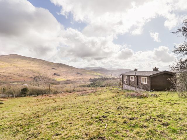 Log Cabins in Snowdonia | Rent Holiday Lodges in Snowdonia | Sykes